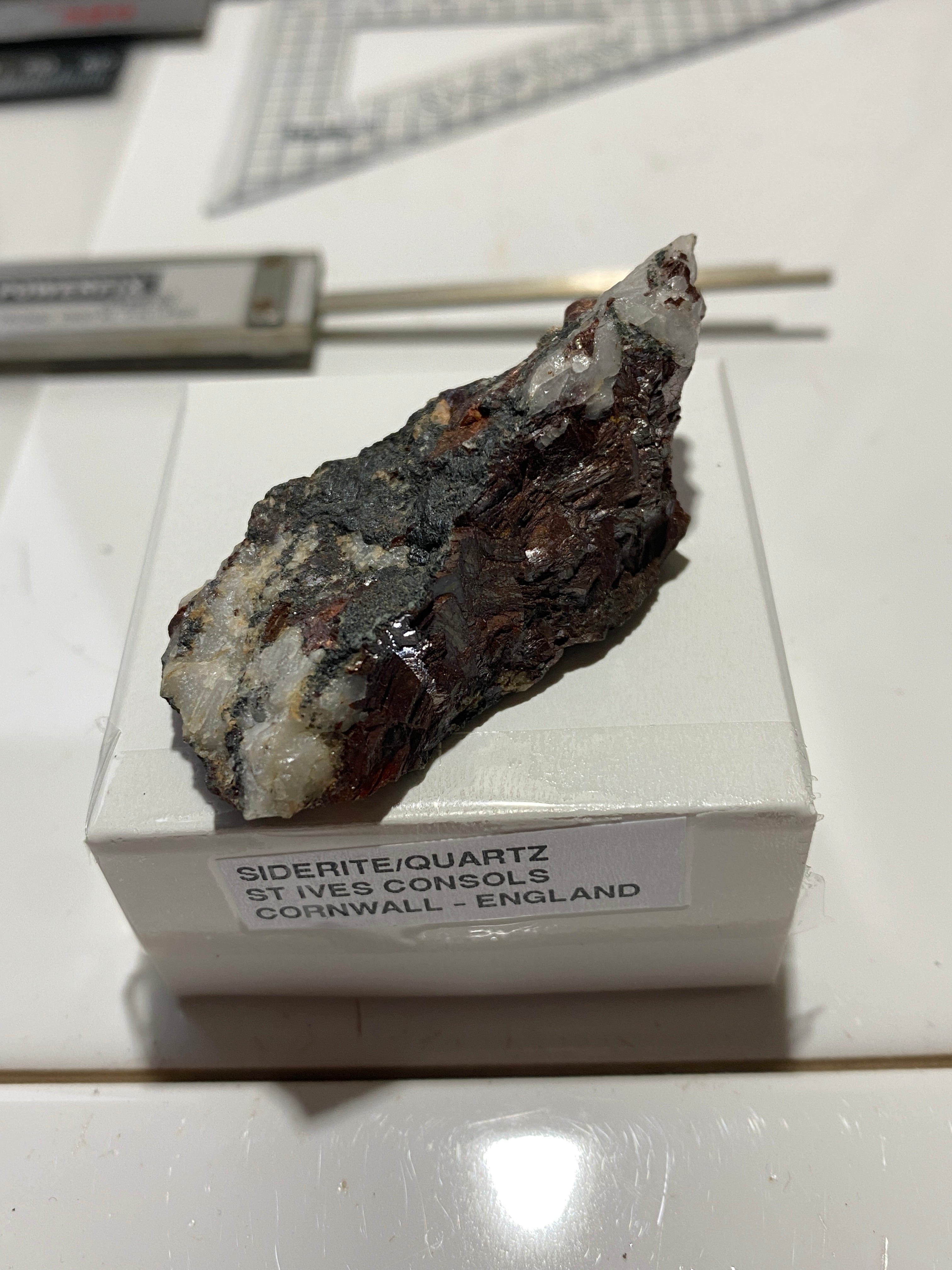 SIDERITE/QUARTZ : ST IVES CONSOLS, HIGHER STENNACK, CORNWALL. 24g MF47 ...
