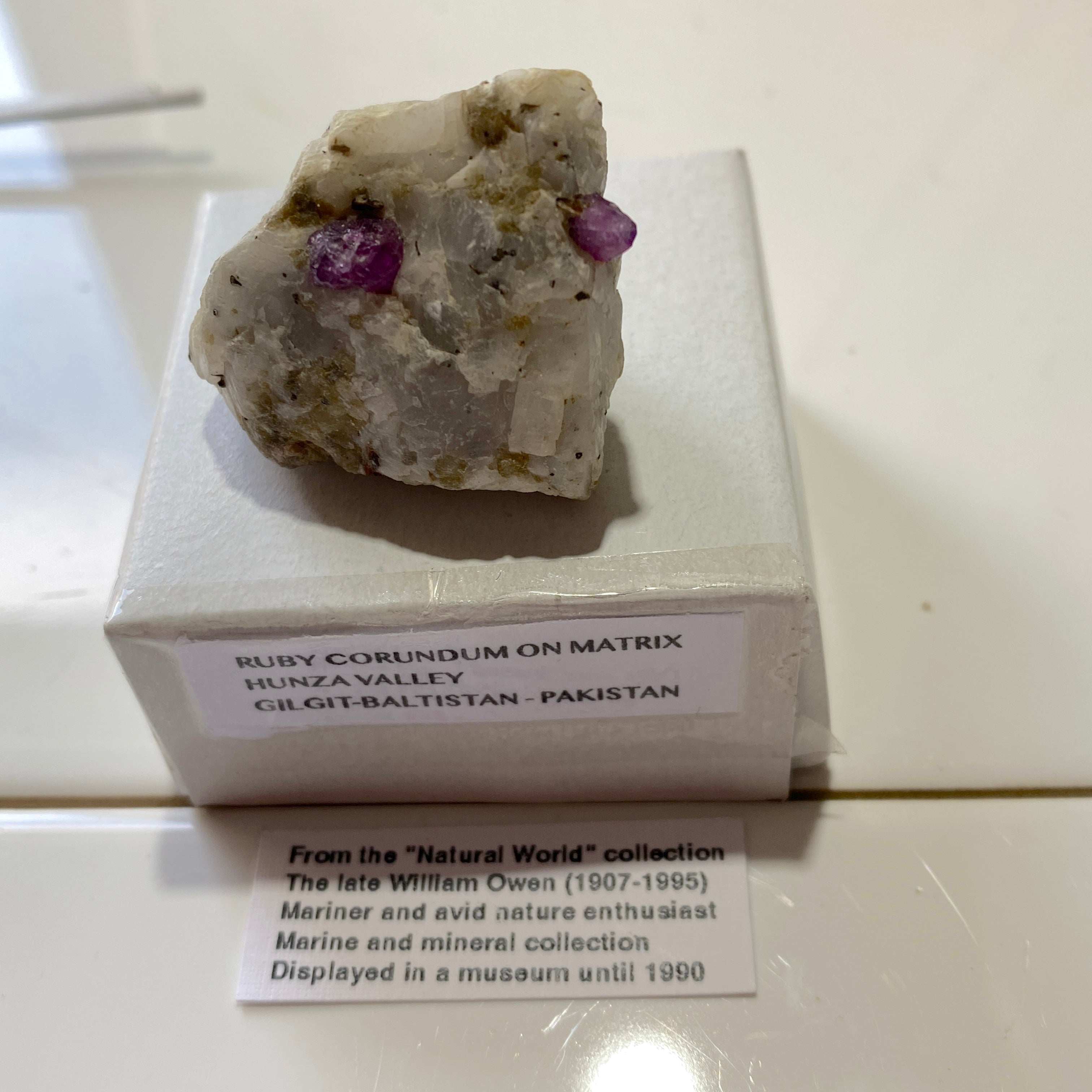 RUBY CORUNDUM ON MATRIX - HUNZA VALLEY, GILGIT-BALTISTAN, PAKISTAN 29g ...